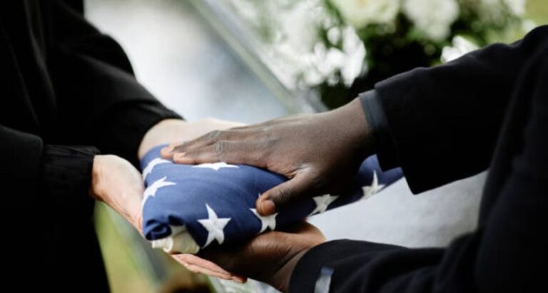 Can A Widow Of Veteran Get Military Discounts? A Proper Guide